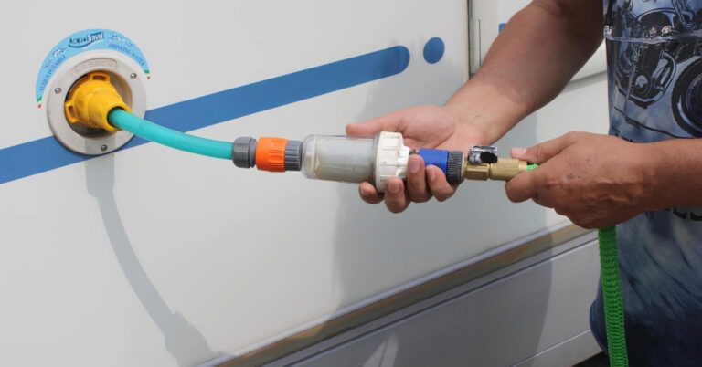 Cleaning and sanitizing motorhome and caravan tanks: complete guide ...